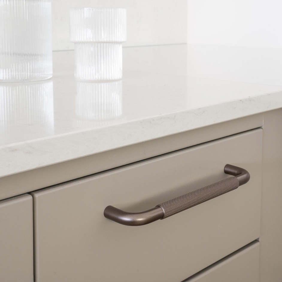 Handle Helix - Dark Bronze | Pullsonline.co.uk