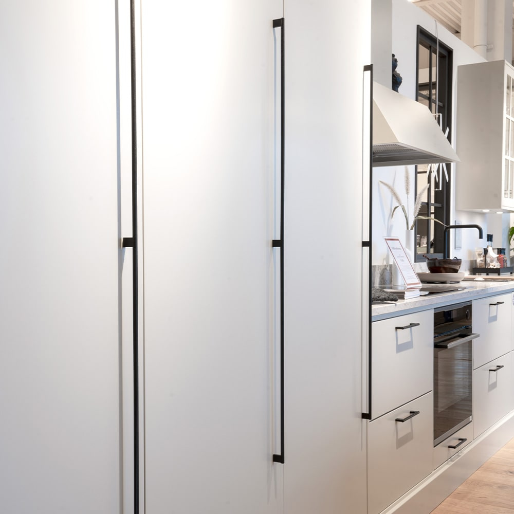 Handle Graf Mini - Black | Pullsonline.co.uk